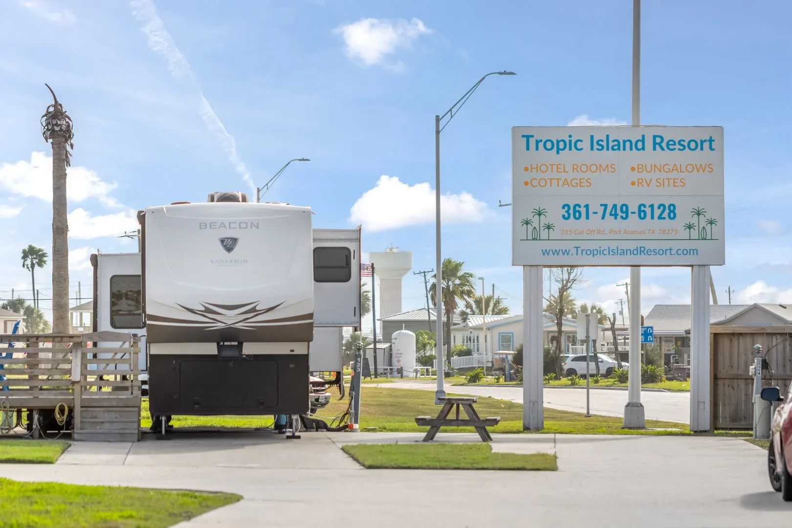 RV Sites - Tropic Island Resort